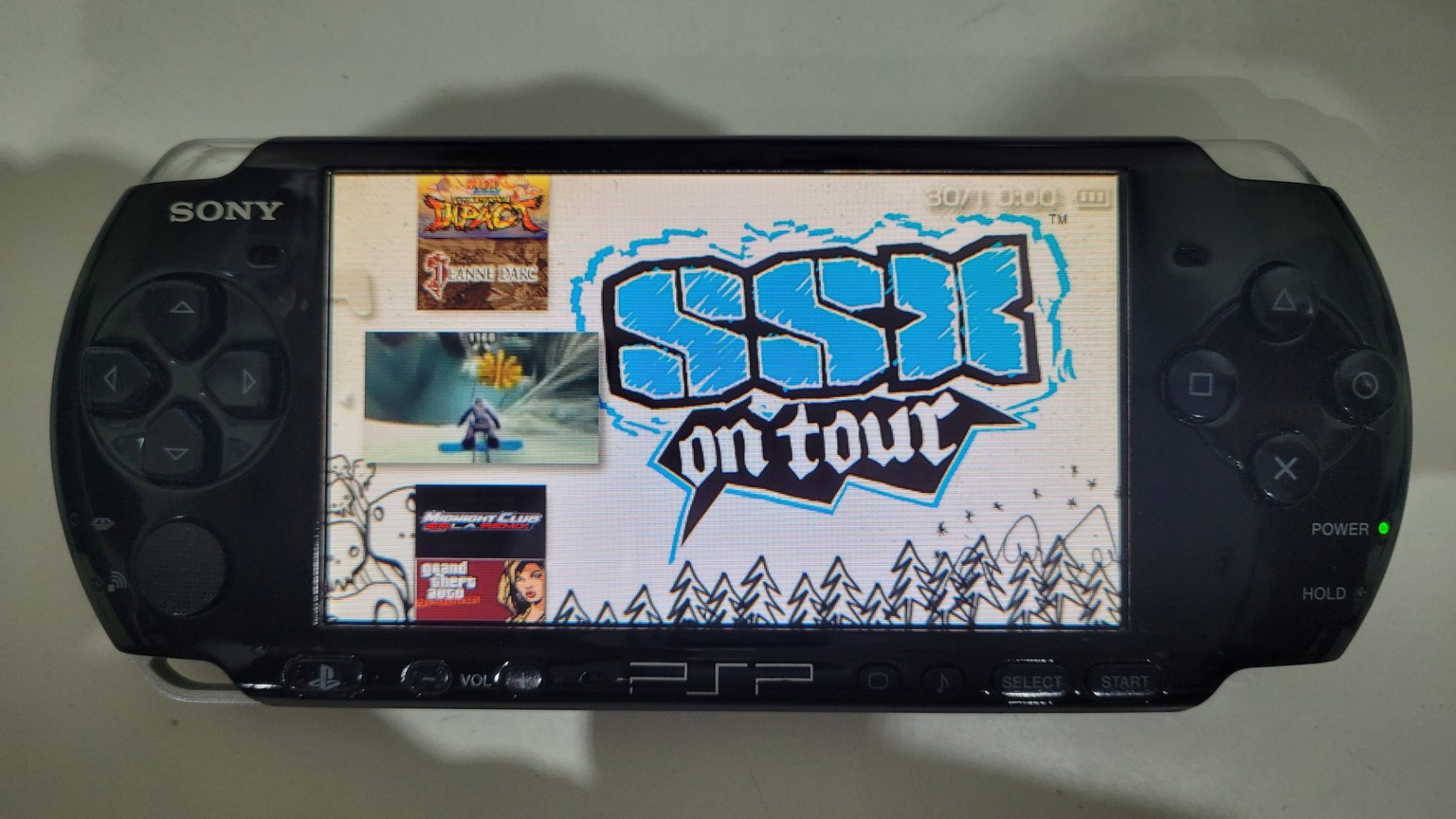 Changing the PSP 3000 screen