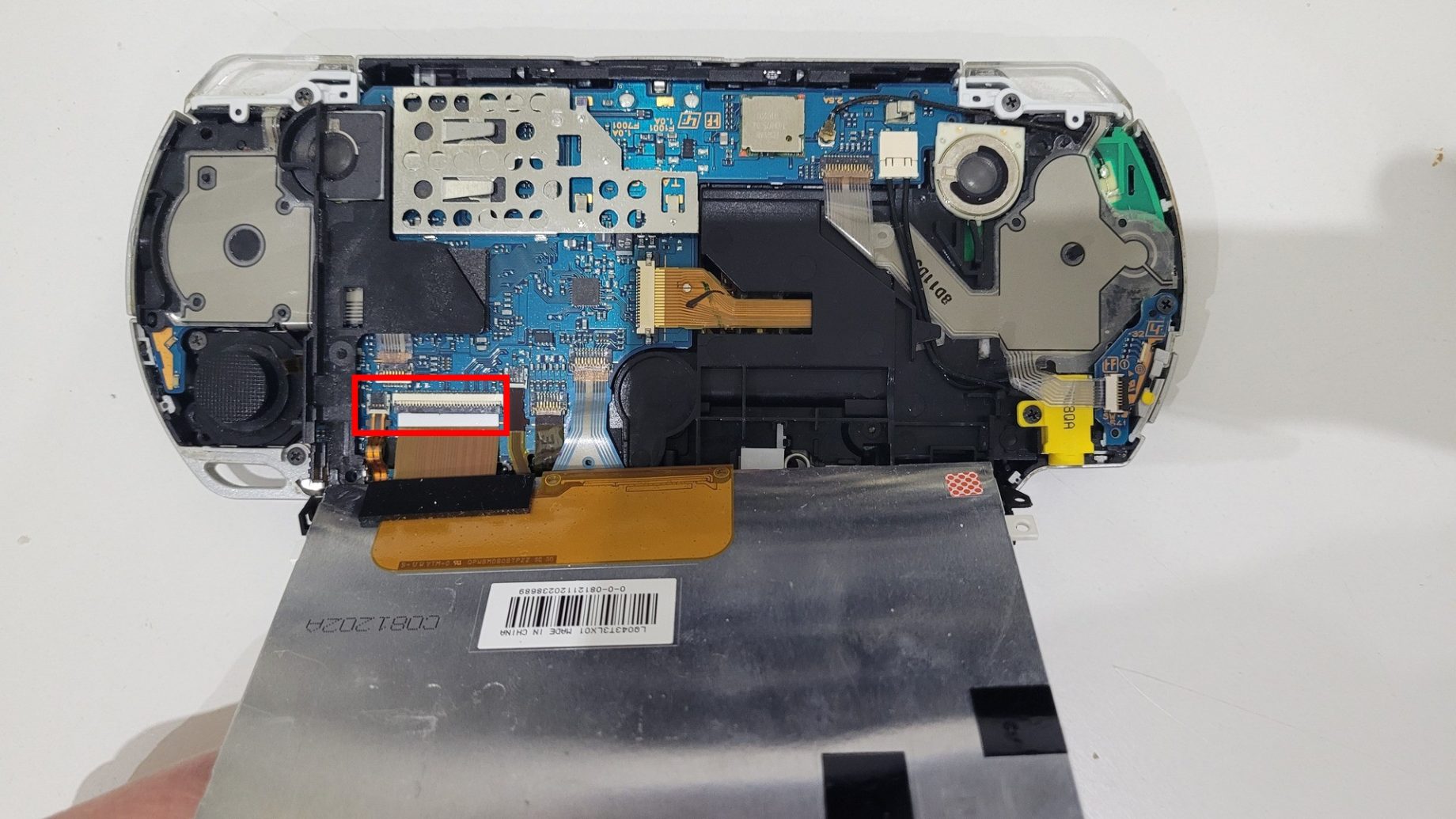 Changing the PSP 3000 screen