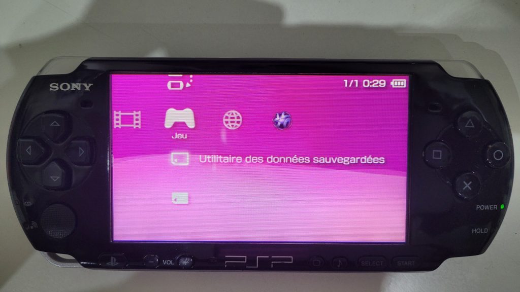 Changing the PSP 3000 screen