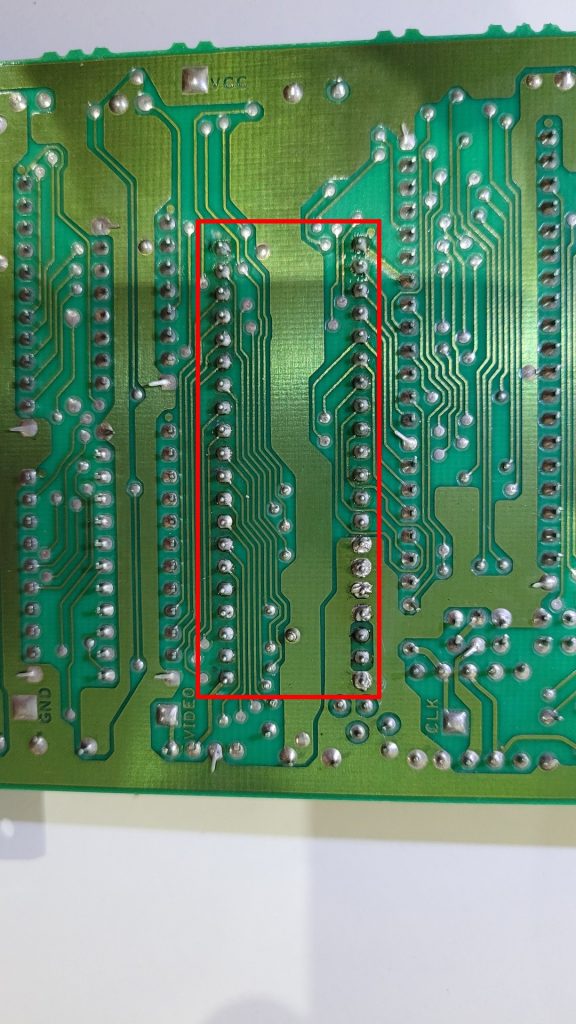 Famicom modded to output RGB signal with NesRGB