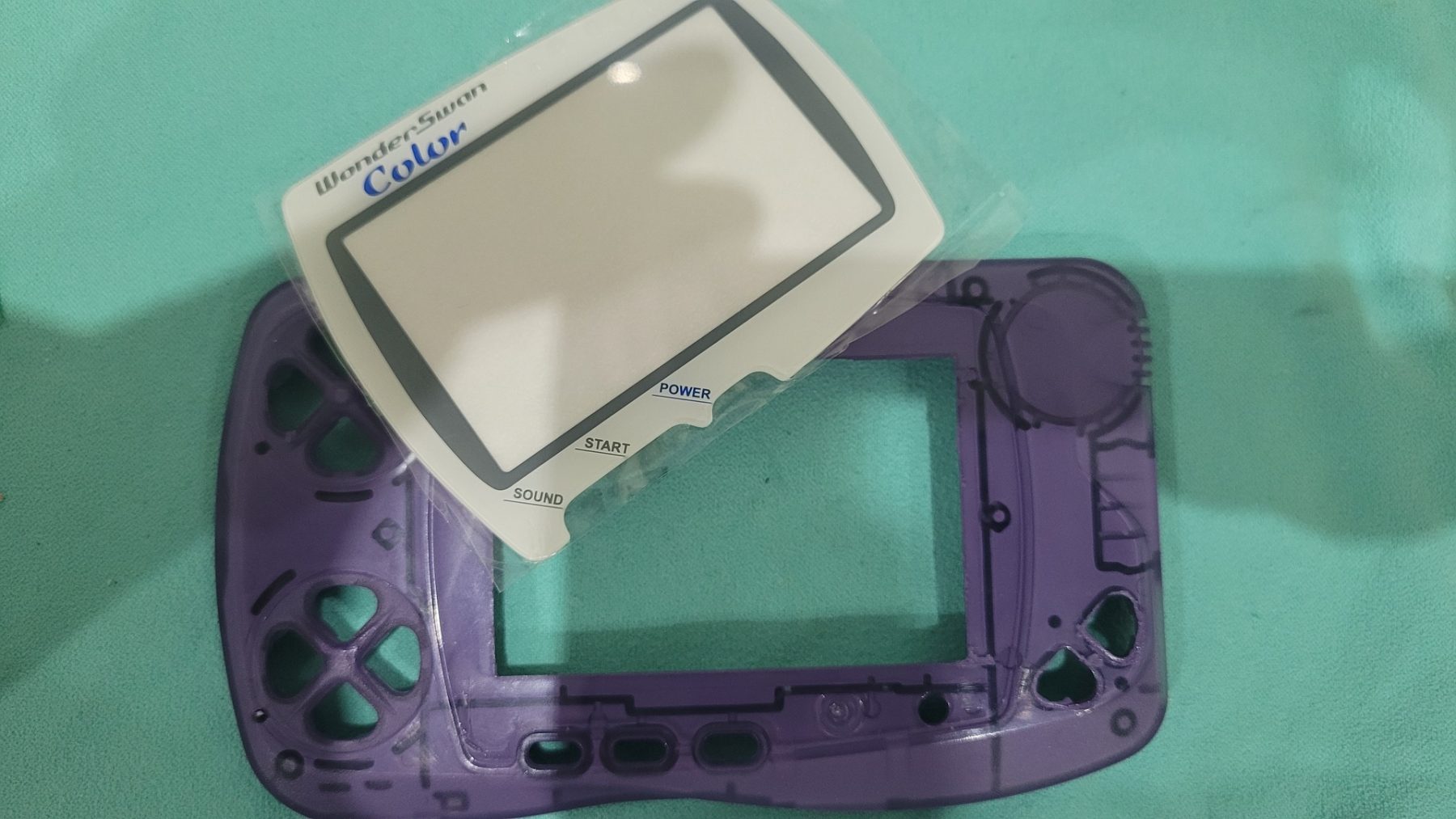 Wonderswan color in a new shell with IPS display