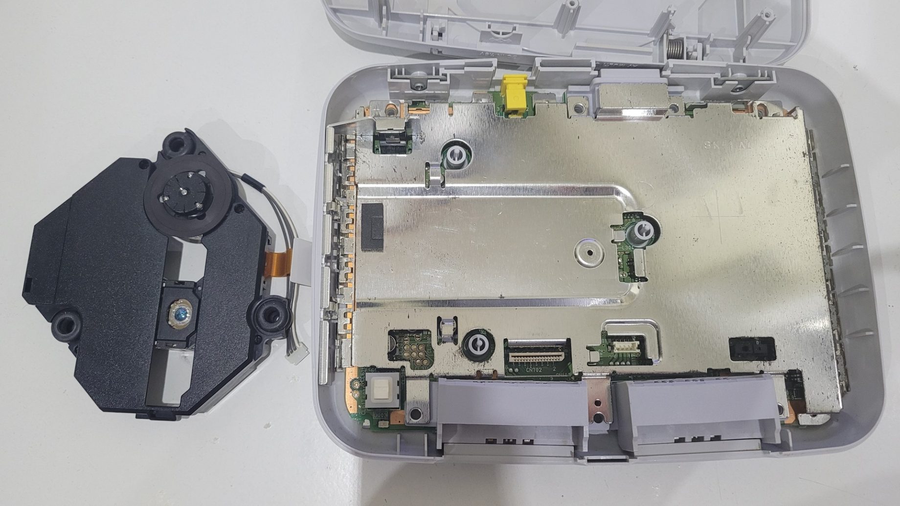 PSone modchip with PSNee